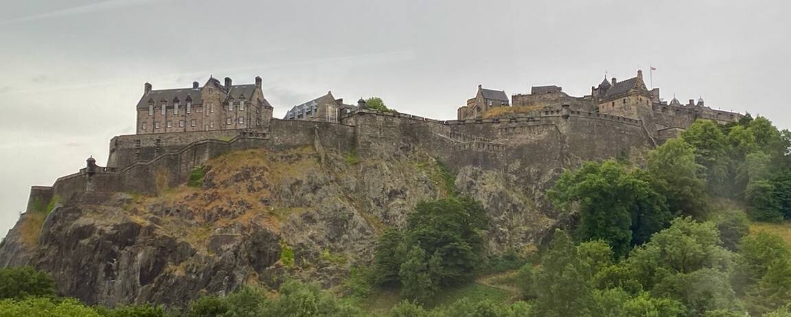 Free Walking Tour Edinburgh en español 】